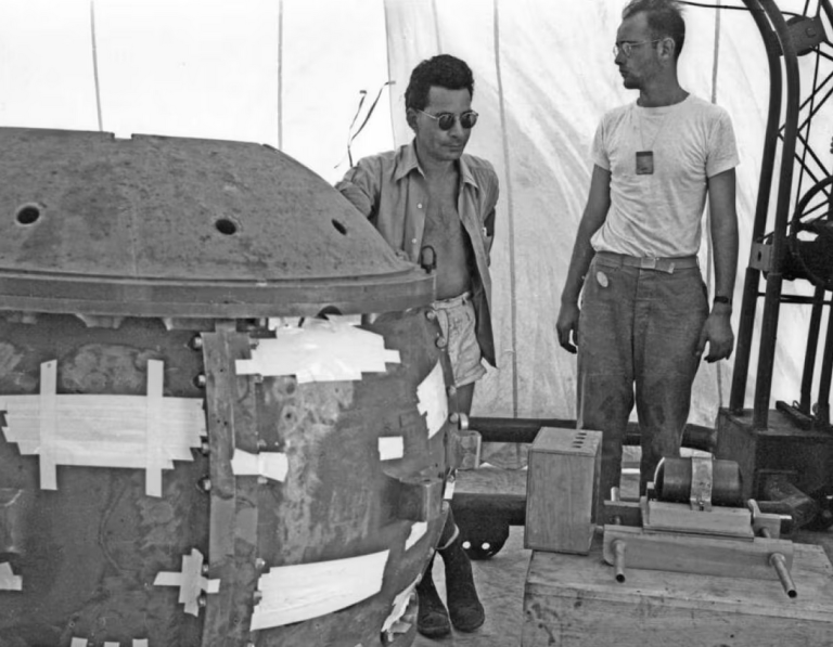 « Demon Core », La Bombe Atomique Qui N’a Jamais Explosé – Le Fil de l ...